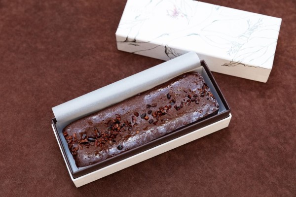 ミシュランガイド一つ星レストラン「Sincere」のアマゾンカカオのテリーヌ（Sincere） | Cake.jp